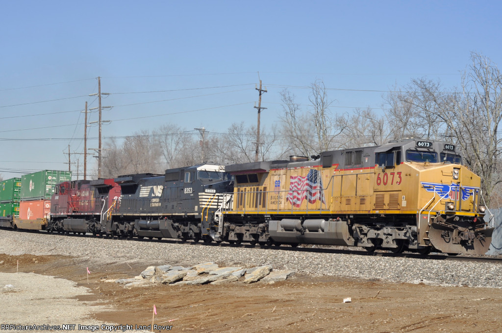 UP 6073 On NS 215 Eastbound